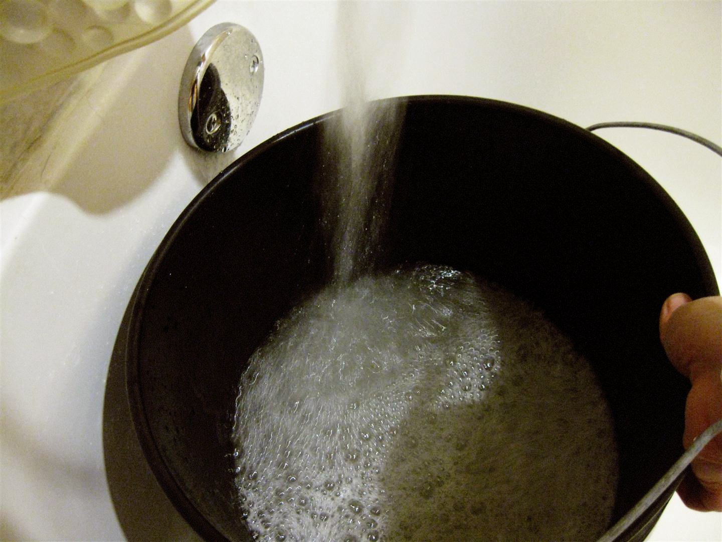 How to Wash Laundry with a Plunger – Black Spruce Hound