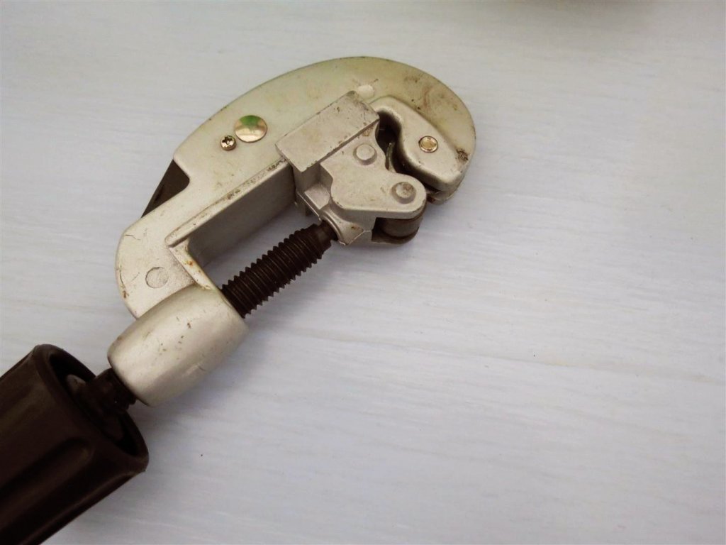 How to Make a Curtain Rod for $5.00 – Black Spruce Hound